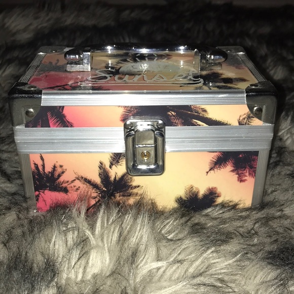 Claire's | Other | Claires Lockable Chest Box | Poshmark
